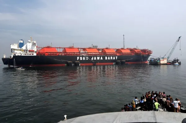 FSRU Jawa Barat Pemasok Gas Alam Untuk Pembangkit Listrik PLTGU Jawa ...